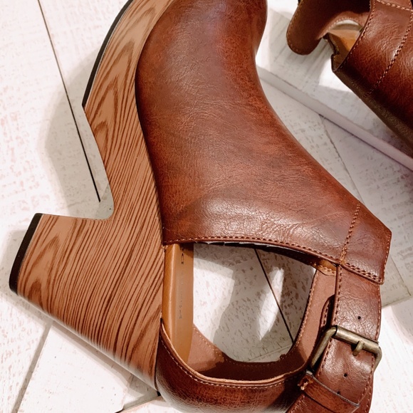 Pierre Dumas | Shoes | Leather Clog With Wood | Poshmark
